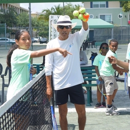 Mes de Herencia Hispana: Conozcan a Luis Checa - USTA Florida